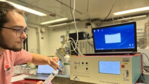 Schwarzer Rauch als Nahrungsquelle – AWI Polarstern